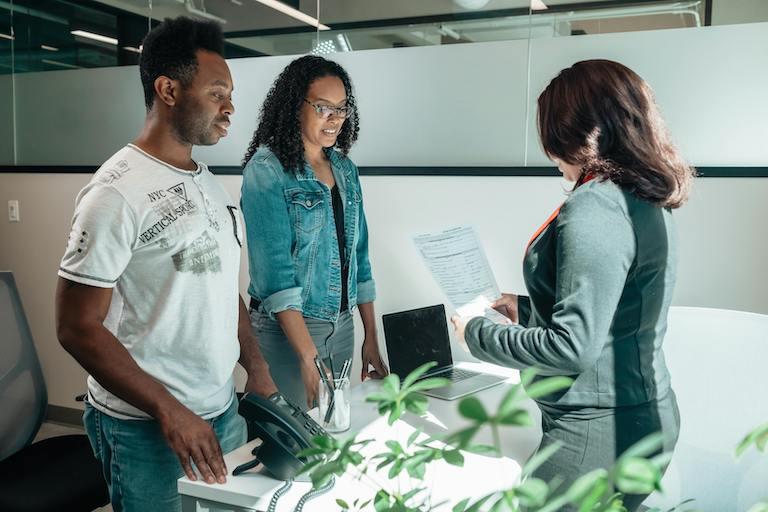 Social Worker Skills [Examples & Tips]