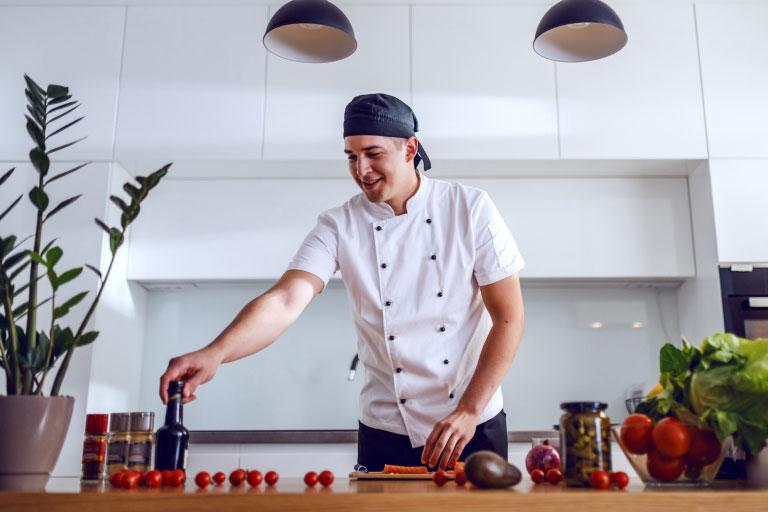 Personal Chef Resume Examples & Templates
