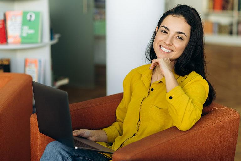 Resident Assistant Cover Letter Examples & Templates [2025]