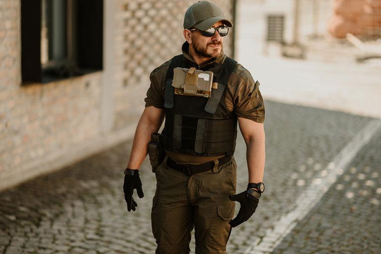 Professional Military Contractor Resume Example